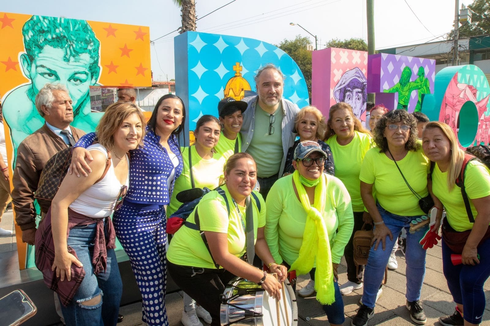 Igualito que Pueblo Mágico, instalan letras monumentales en Tepito ...